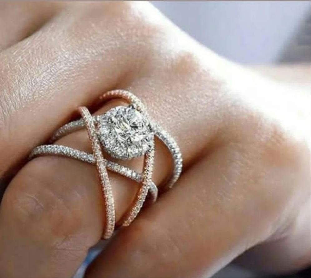 Criss Cross Solitaire Ring – Silver Lining Jewellery